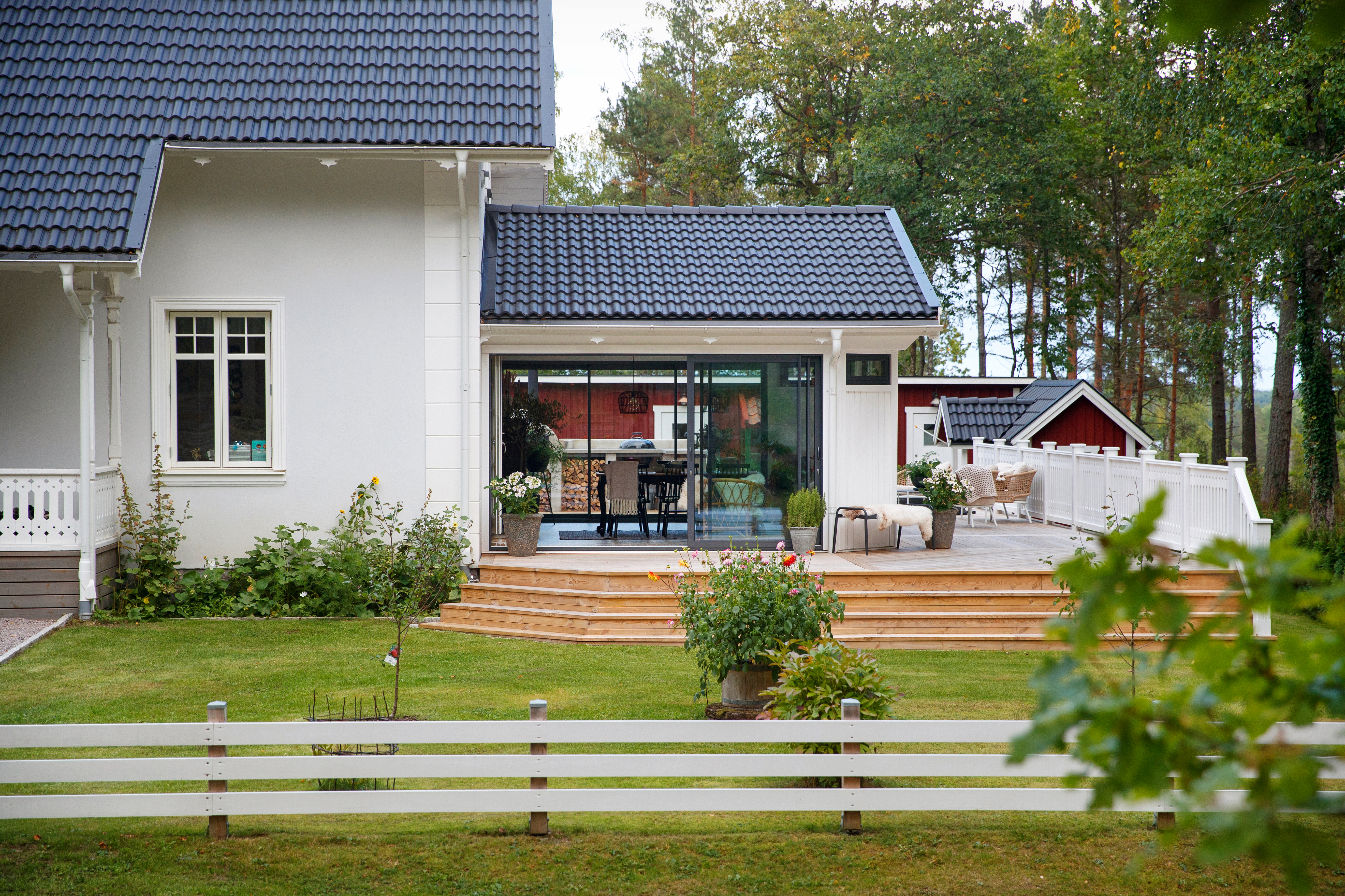 Uterum Sadeltak – inglasat uterum med generös takhöjd | Willab Garden